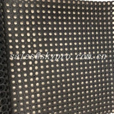 China Non - Absorbent Wet Floor Nature Rubber Mats , Holes Water Drain Door Mat for sale