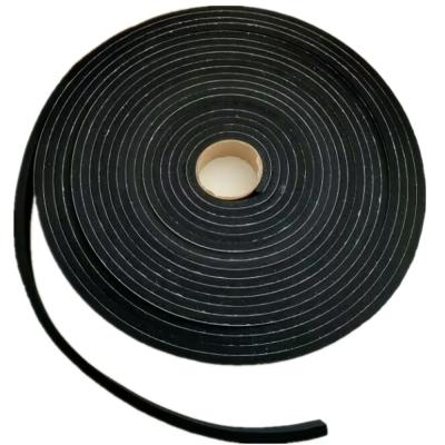 China Waterproof Sealing Strips Neoprene Single-Sided Adhesive Neoprene Seal High Density Foam Tape for sale