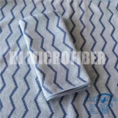 中国 Microfiberの清拭布40*40cmの正方形によって配管されたw式のジャカード世帯はクリーニング タオルを編みました 販売のため