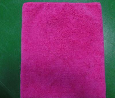 Cina Asciugamano di pulizia variopinto rosso della famiglia di Microfiber del tessuto di Terry Cloth 50*60 del filo di ordito in vendita