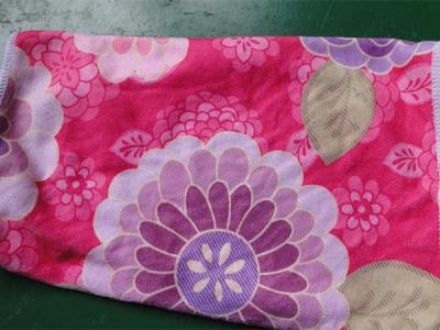 China Weft gebreide bloem drukte de schoonmakende doek van 30*60 microfiber, microfiber huis usaging handdoek Te koop