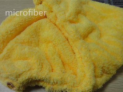 Cina Bottone a cristallo ultra-assorbente del microfiber della donna del vello di asciugacapelli del turbante di corallo variopinto del cappuccio in vendita