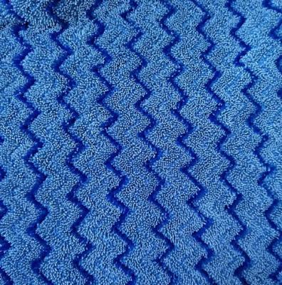 Cina La zazzera blu del filo di ordito 80/20 di forma di zigzag W di Microfiber ha torto la larghezza 550gsm del tessuto 150cm in vendita