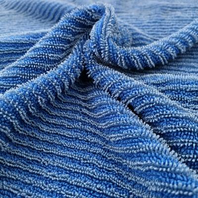Cina 450GSM ha tricottato il rotolo assorbente eccellente del tessuto di Microfiber di torsione del filo di ordito per la zazzera in vendita