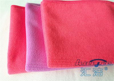 Cina Il panno di pulizia rosso di Microfiber di alto assorbimento con seta ha legato i bordi 16