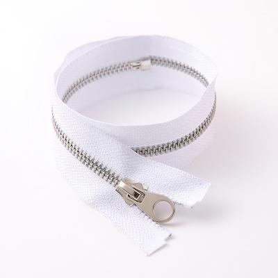 China Classic 5# Metal Teeth Zipper For Shoes Clothing Bags And Garments for sale