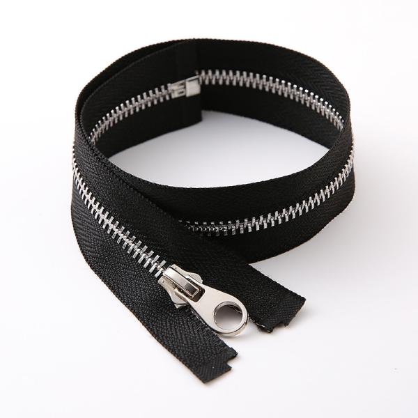 Quality Clothing Bags Metal Teeth Zipper 5# High Fashion Designs With Auto Lock Slider for sale