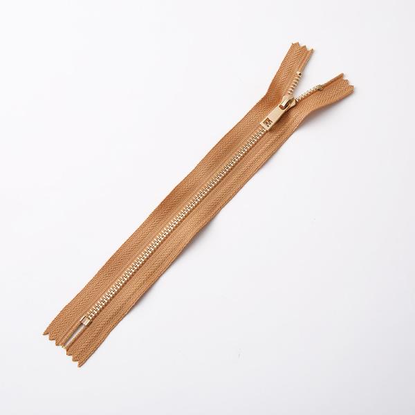 Quality Lightweight #3 Metal Zipper Weather Resistant Smooth Close End Zipper for sale