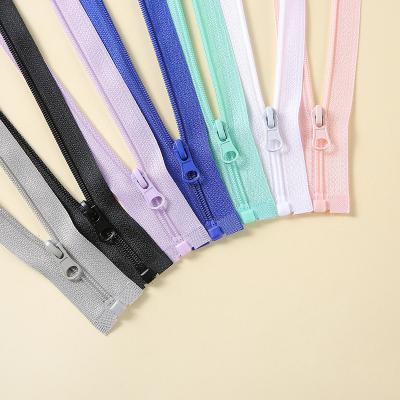 China Custom #3 Nylon Plastic Teeth Zipper For Luxury Fashion Garments for sale