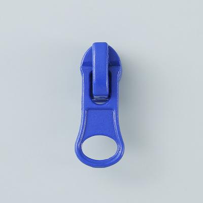 China Nylon Auto Lock Slider Lightweight 3# Zipper Slider For Delicate Apparel for sale