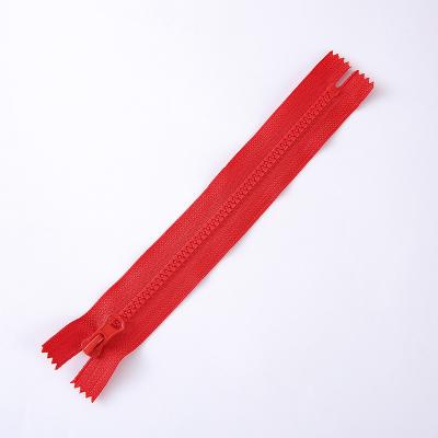 China Organic Textiles Resin Zipper 3# 5# 8# 10# Long Lasting Close End Open End Zippers for sale
