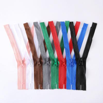 China Children's Clothing Resin Zipper Abrasion Resistance #5 Lightweight Separating Zipper for sale