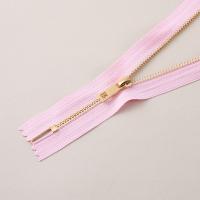 China 3# Metal Close End Zipper Weather Resistant Precise Engineering Customizable for sale