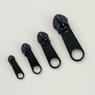 China Durable #3 - #10 Nylon Zipper Slider Black Finish Stylish For Clothing for sale