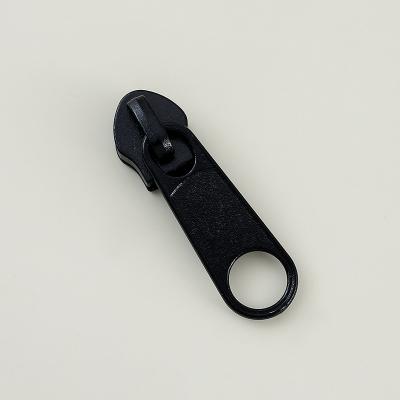 China Stylish Lightweight Nylon #3 - #5 Zipper Slider Replacement For Fashion & Lifestyle for sale