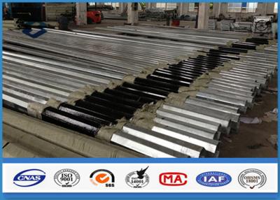 China La baja tensión afiló el polo de acero, postes galvanizados del metal con la pintura bituminosa en venta