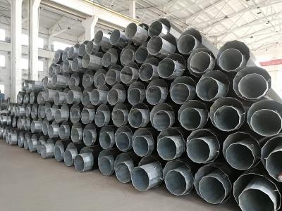 Cina La trasmissione Palo d'acciaio 69KV dodecagonale di corrente elettrica Q460 di 70FT ha galvanizzato in vendita