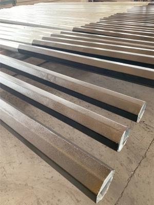 Cina Livello elettrico 2.5mm Q345 spesso di Palo 25ft del metallo a forma di ottagonale della pittura bituminosa in vendita