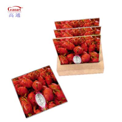 中国 Functional Kitchen Accessory Glass Cutting Board with Handle and Fruit Design Style 販売のため