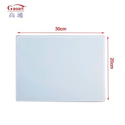 Cina Customized Logo Acceptable Tempered Square Chopping Cutting Board for Home and Kitchen in vendita