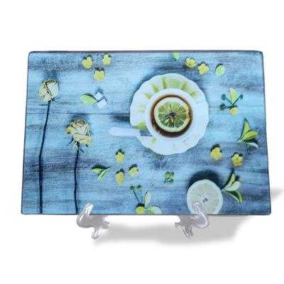 Cina Sublimation White Tempered Glass Cutting Board for Smooth Vegetable Chopping in Kitchen in vendita