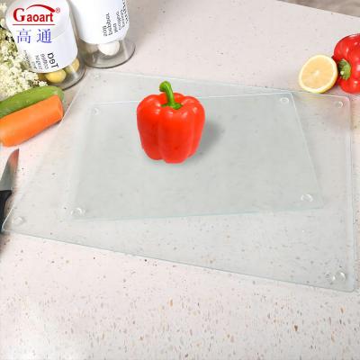 Cina Good Selling Custom Size Cheese Tempered Glass Cutting Board with Unbreakable Design in vendita