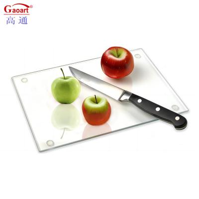 Cina Good Selling Custom Size Cheese Tempered Glass Cutting Board with Unbreakable Design in vendita