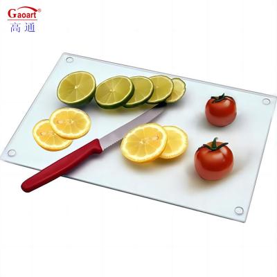 Cina Good Selling Custom Size Cheese Tempered Glass Cutting Board with Unbreakable Design in vendita