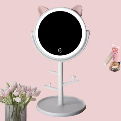 Cina Logo personalizzato LED Specchio di trucco Portatile e conveniente per i tocchi cosmetici in movimento in vendita