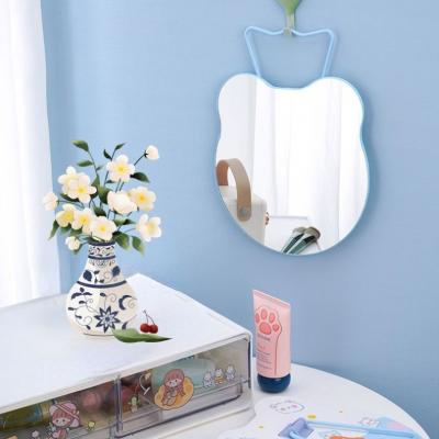 Cina Mini Rotondo Custom Pocket Heart Shaped Regolabile Light Makeup Mirror per donna Dressing in vendita