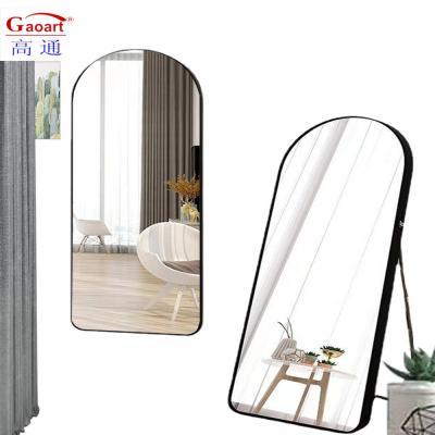 China Dimensão personalizada Espelho de moda moderno e elegante para decoração de quarto e vaidade de hotel à venda