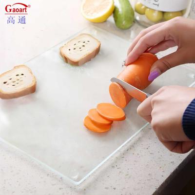 Cina Kitchen Accessories Toughened Square Tempered Glass Cheese Cutting Board for All-Season in vendita