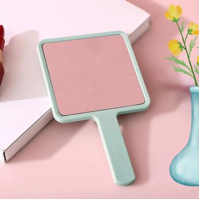 Cina Specchio per mani cosmetici per viaggi personalizzato con logo extra e vantaggi di trucco in stile moderno in vendita