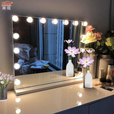 中国 Discover the Magic of Hollywood Mirror for Your Makeup Routine 販売のため