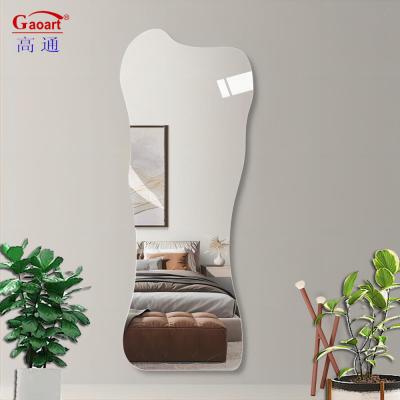 Cina Elevate Your Home Decor with Our Sleek and Functional Dressing Mirror in vendita
