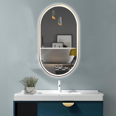Cina Illumina il tuo bagno con il nostro specchio LED avanzato in vendita