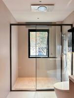 Quality SLEEK 115 series minimalist narrow frame awning window with screen for sale