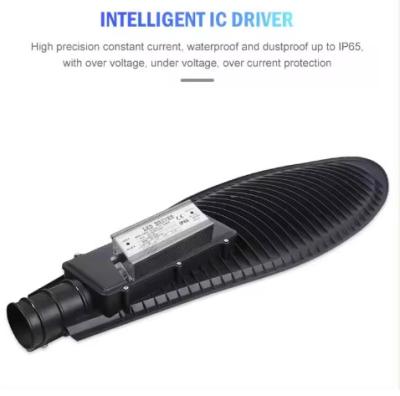 Cina 50w 100w 150w 200w Cobra Cob Led Street Light Esterno impermeabile IP65 in vendita