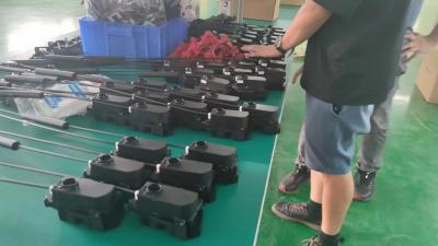 Cina Porta elettrica automatica IPX6 12V di aspirazione della serratura astuta vicina molle per il Toyota Land Cruiser LC200 in vendita