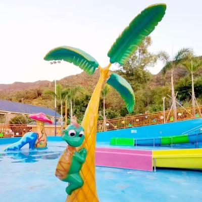 Cina Parco giochi acquatico all'aperto con elementi interattivi e robusta costruzione in fibra di vetro in vendita