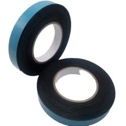 Cina Nastro adesivo per montaggio in schiuma PE a doppia faccia in schiuma nera con rivestimento rosso verde blu in carta in vendita