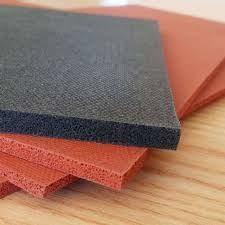 Cina Morbida spugna di silicone schiuma antiscivolo ignifuga a celle chiuse resistente al calore in vendita