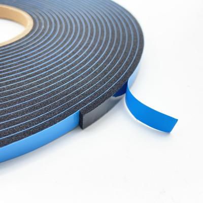 Cina Schiuma a celle chiuse Nastro in PVC Isolamento in gomma Schiuma sigillante per guarnizione in vendita
