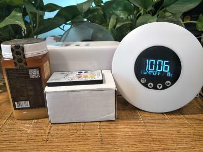 China Natural Sunrise Alarm Clock Snooze Function , 9 Colours Adjustable Brightness Happy Light Alarm Clock for sale