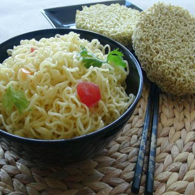 China 2 minutes Instant Noodle for sale