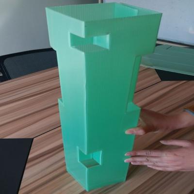 Cina Guardia Vine Protector dell'albero di Corflute ondulata triangolo quadrato in vendita