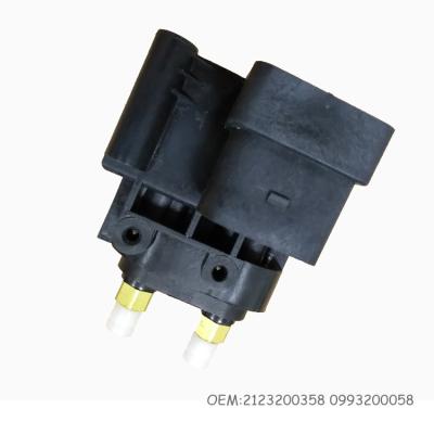 Cina 2123200358 0993200058 blocchetti della valvola della sospensione dell'aria per la valvola di pompa dell'aria di Mercedes-Benz W212 W222 in vendita