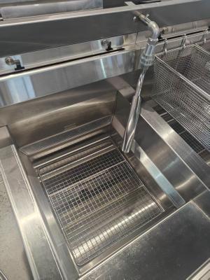 China Deep Fryer Machine 2 Pot Gas Chips Oil Open Fryer for sale