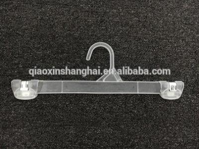 China vics hanger 1002 plastic hanger pants hanger grip hanger for sale