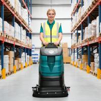 China Walk Behind Floor Scrubber Machine Double Brush System 830mm Squeegee 5h ECO Mode Runtime for sale